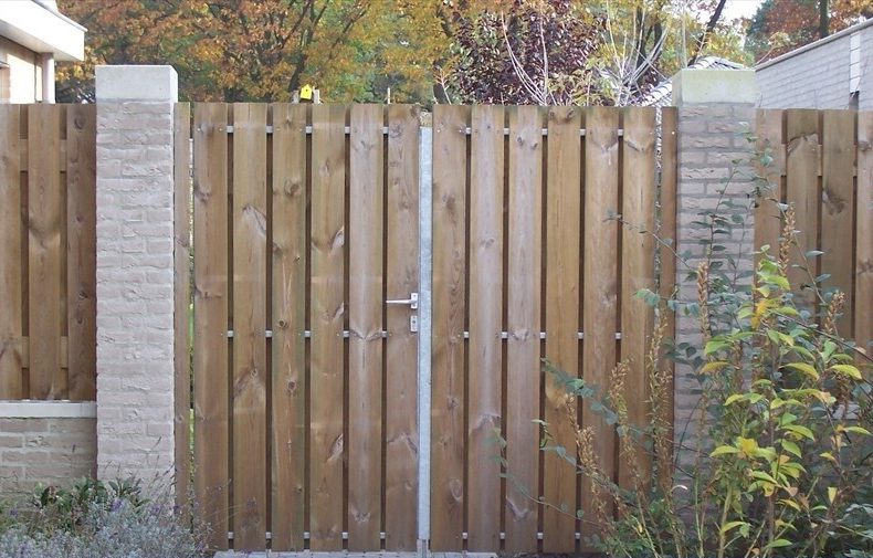 Houten poort specialist J vd Mortel Hekwerken & Poorten