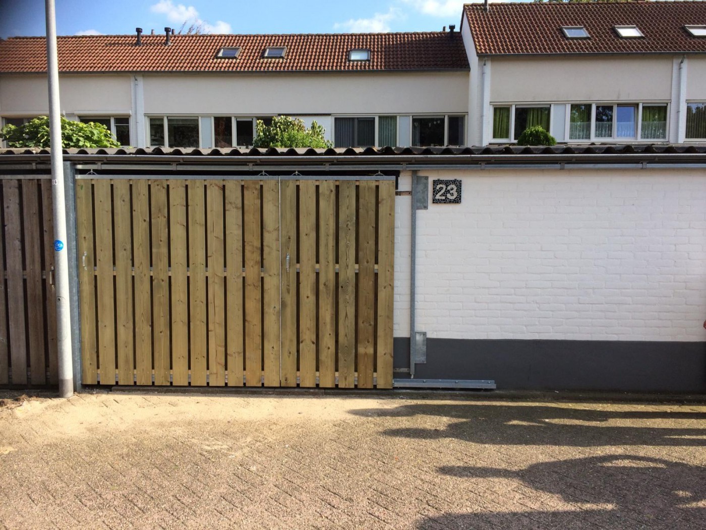 Houten poort specialist J vd Mortel Hekwerken & Poorten